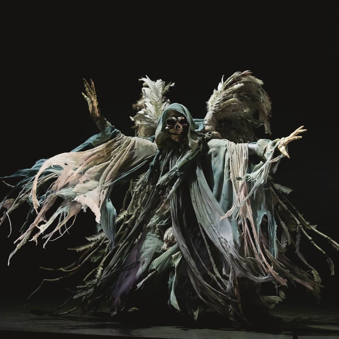 Beneath The Mask: The Costumes of A Christmas Carol: News Views, and ...